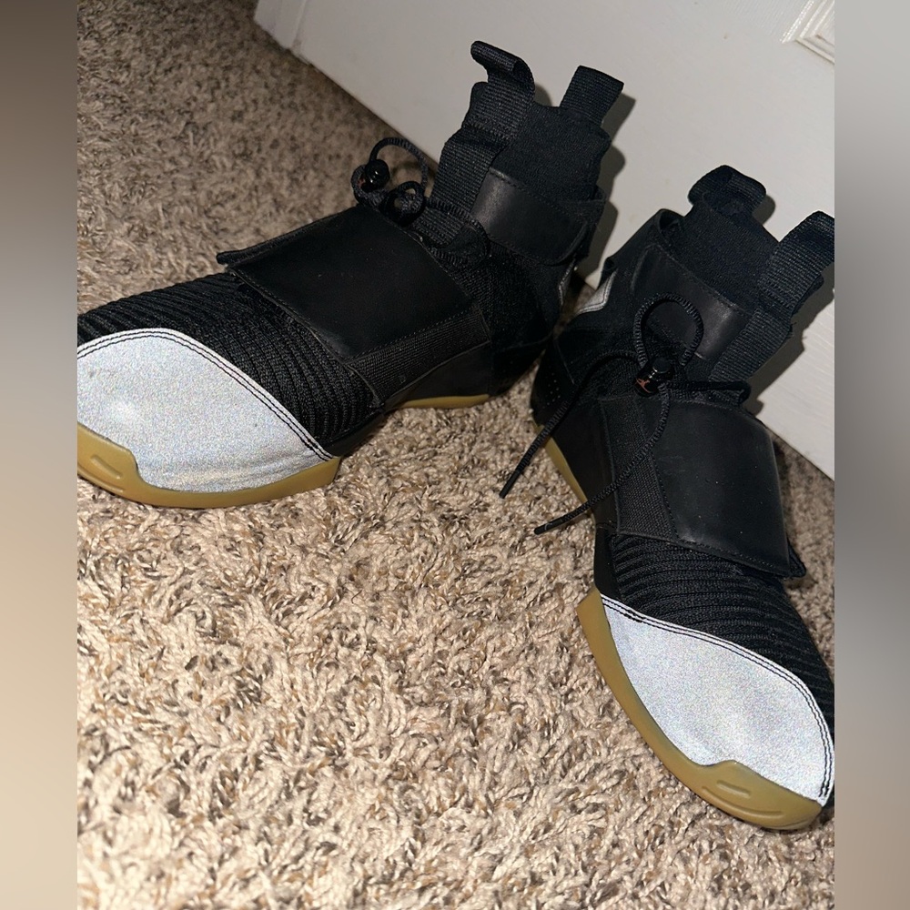 Used Men Limited Edition Jordans - Gem